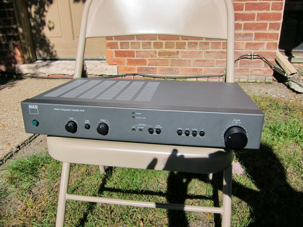 NAD 310 Integrated Amplifier For Sale - US Audio Mart