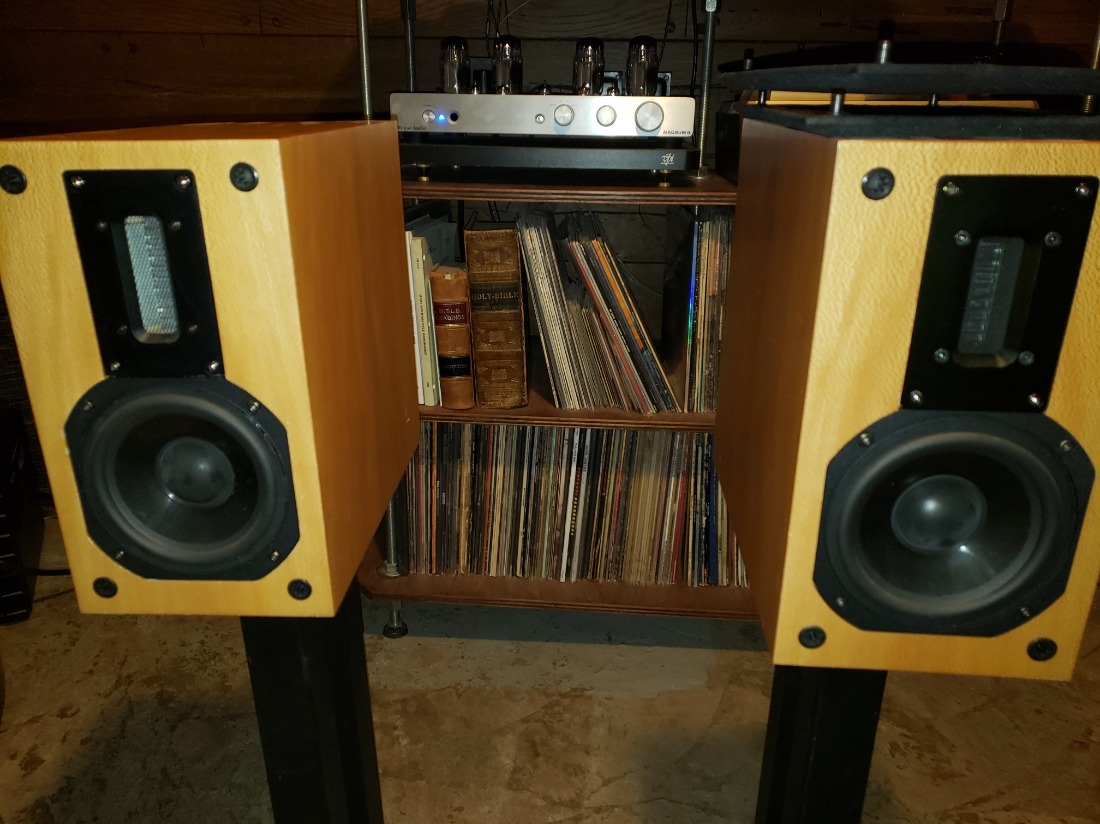 Red Rose Music Rosebud and Target hr24 stands For Sale - US Audio Mart