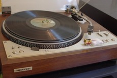 Pioneer PL-530 Turntable.w/Audio Technica LS500 Cart & Brand New (NOS ...