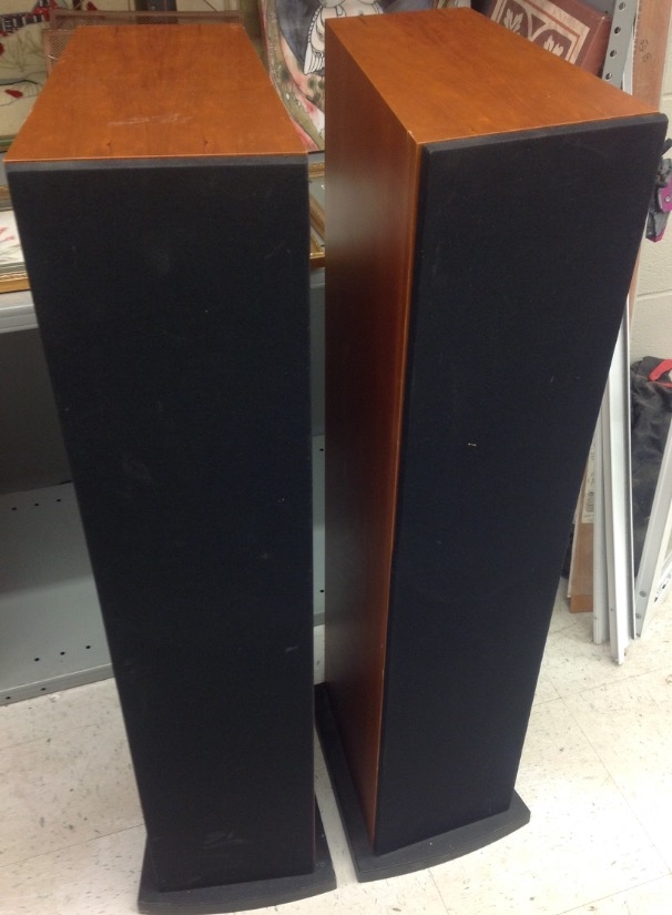 Linn Ninka CH Floor Speakers Cherrywood Finish Near Mint/Mint Condition ...