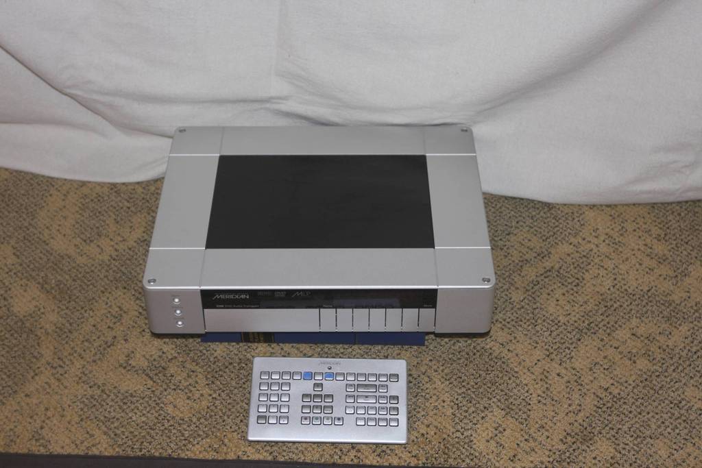 Meridian all digital home theater system For Sale - US Audio Mart