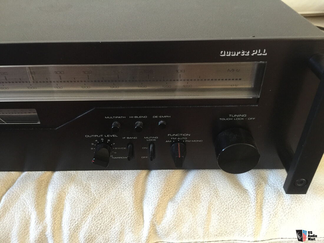 Rotel Vintage tuner RT-2000 Photo #1059110 - US Audio Mart