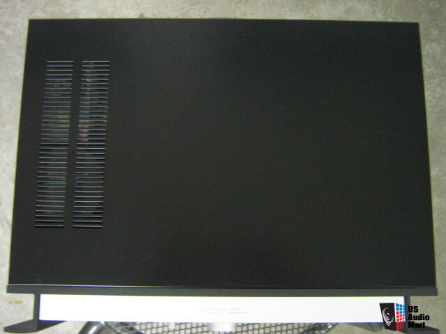Rotel RSP-1068 Surround Processor Photo #1080781 - US Audio Mart