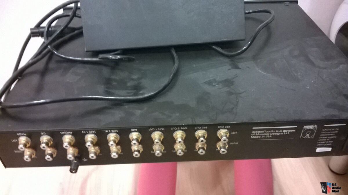 Aragon 24K Preamplifier with Phono and Isolated Power Supply Photo ...