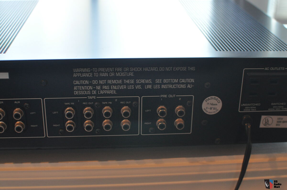 Yamaha C-4 Preamp Photo #1090044 - US Audio Mart