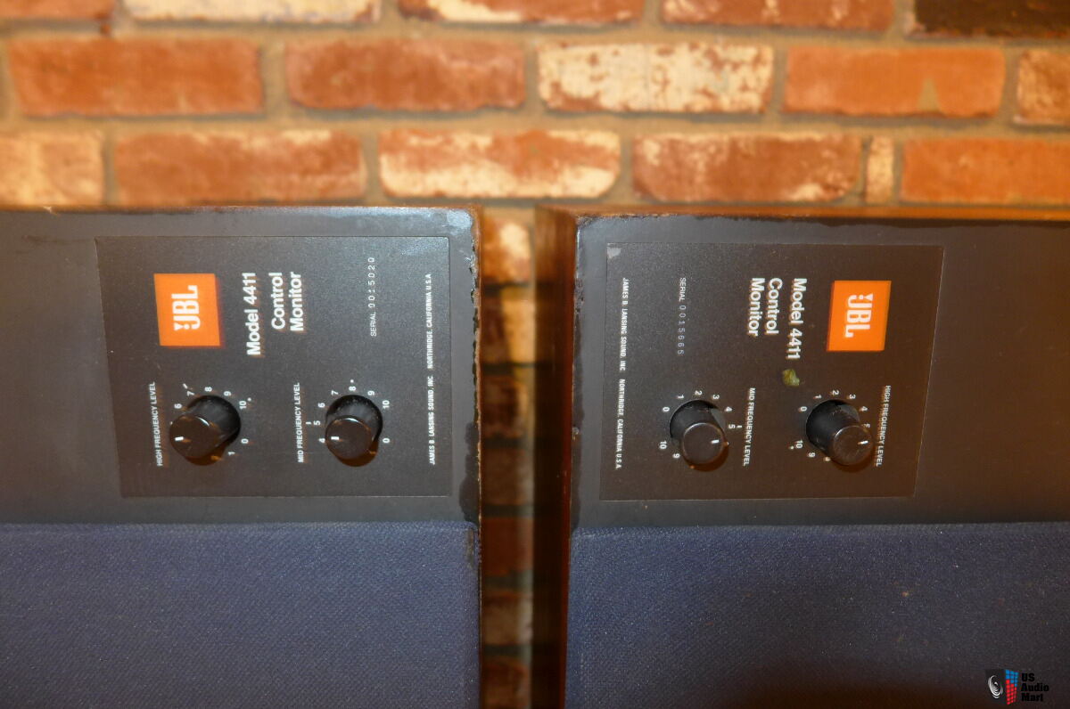Pair of vintage JBL 4411 Studio monitors speakers Made in USA Photo ...