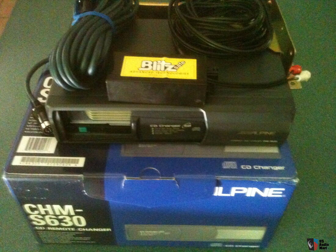 Alpine CHM-S630 CD Remote Changer Photo #1156126 - Canuck Audio Mart