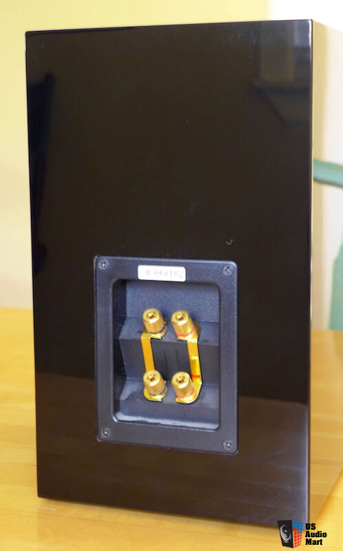 Usher S-520 monitor speakers Photo #1162448 - UK Audio Mart