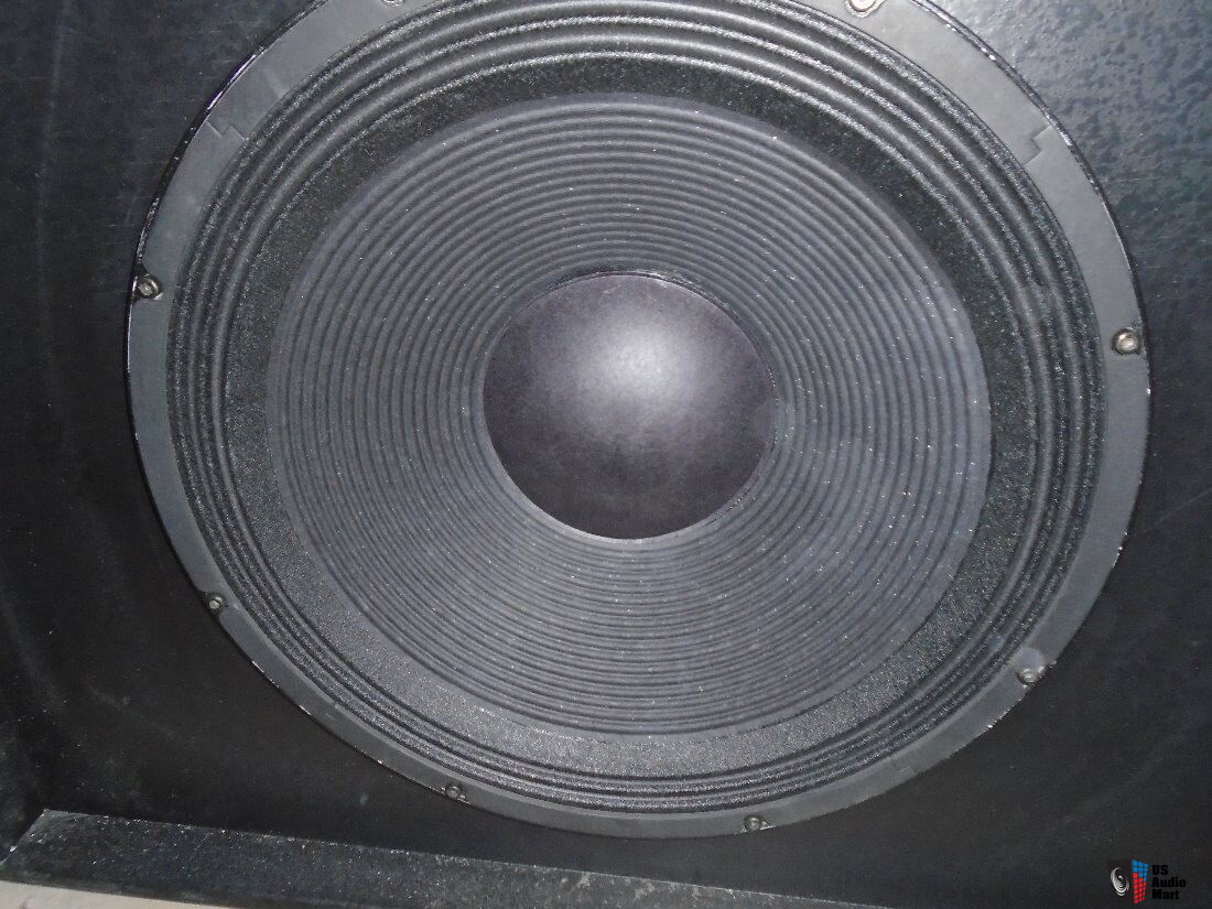 Electro Voice TL880D Dual 18" Bass Enclosure - 1200 Watts @ 4 Ohms ...
