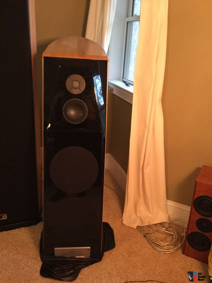 USHER- BE -20 's Photo #1185844 - US Audio Mart