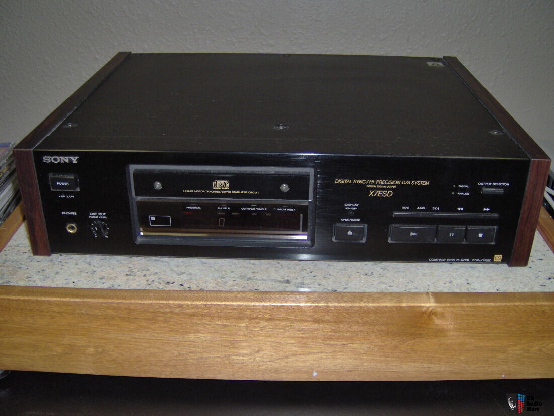 Sony CDP-X7ESD Audiophile CD Player Photo #1260072 - UK Audio Mart
