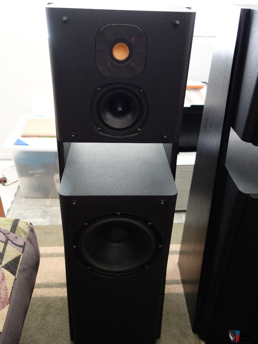 Apogee Centaurus LCR Ribbon speakers, Velodyne Bass woofer Photo ...