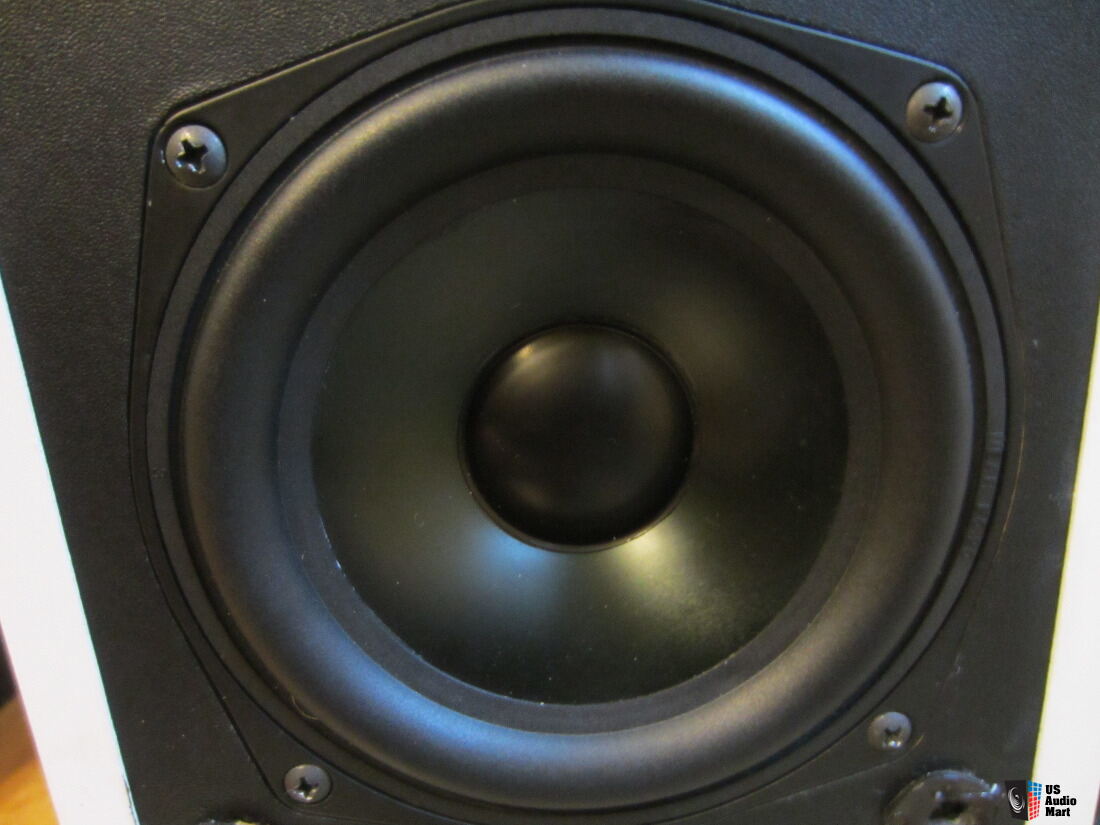 N.E.A.R. 10M Speakers. NEAR MINT, GREAT Sound, VERY RARE IN WHITE Photo ...
