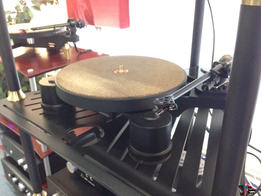 Avid Diva II SP with Rega RB 303 arm Photo #1336535 - US Audio Mart