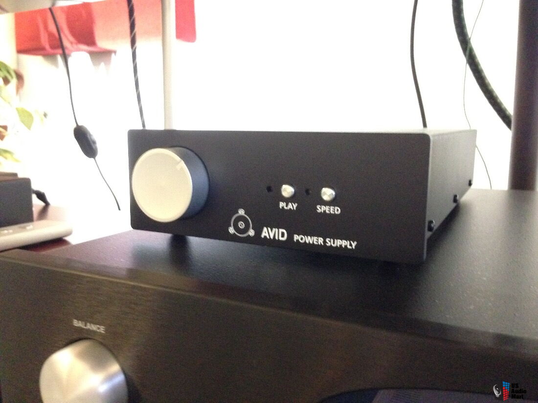 Avid Diva II SP with Rega RB 303 arm Photo #1336535 - US Audio Mart