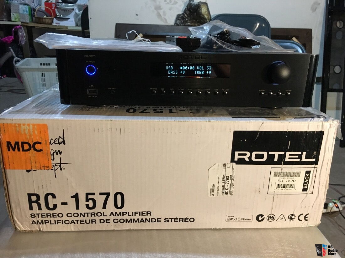 Rotel RC 1570 Preamp Photo #1369496 - UK Audio Mart
