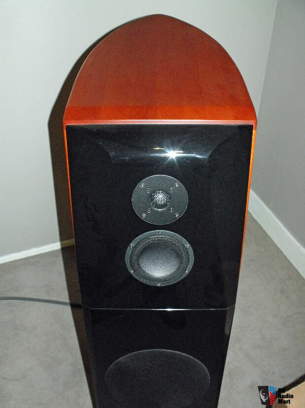 Usher BE-10 Tower Speakers - Super clean. Can be upgraded to BE-10 ...