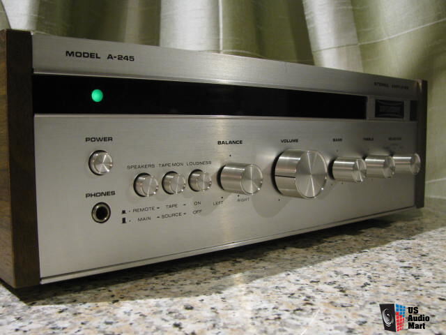 A Rare Little GEM! The Vintage Superscope A-245 Integrated Amplifier ...