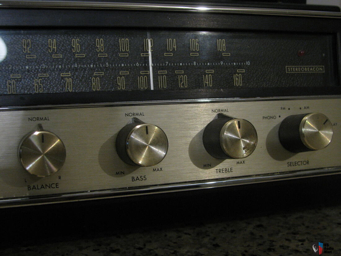 Vintage Fisher 30 Philharmonic FM/AM Stereo w/BSR Synchro Turntable ...