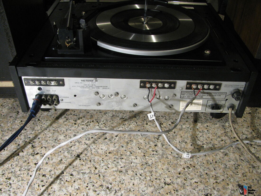 Vintage Fisher 30 Philharmonic FM/AM Stereo w/BSR Synchro Turntable