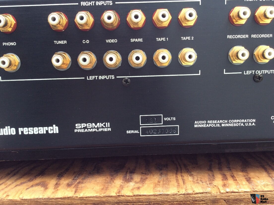 Audio Research preamp SP9 Mark II tube with cabinet Photo #1496899 - US ...