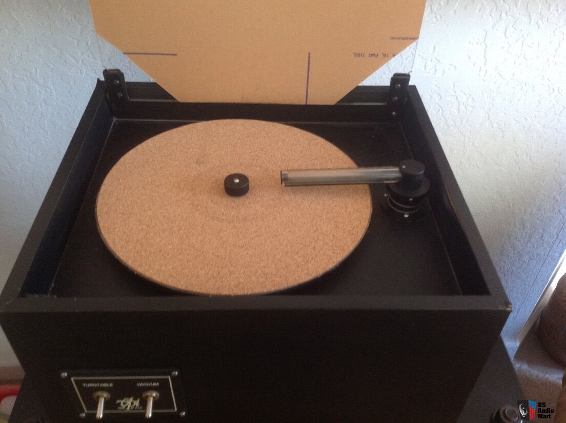 Marantz Reference Turntable 15s1 with Granite Isolation Platform - pro ...