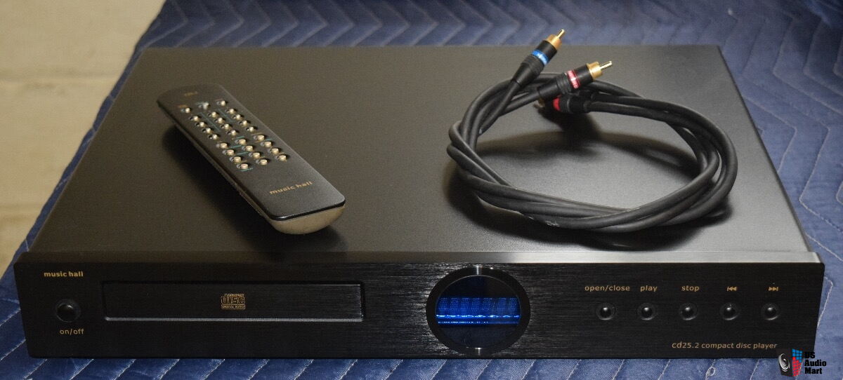 Music Hall CD-25.2 CD player, black, excellent condition with original ...