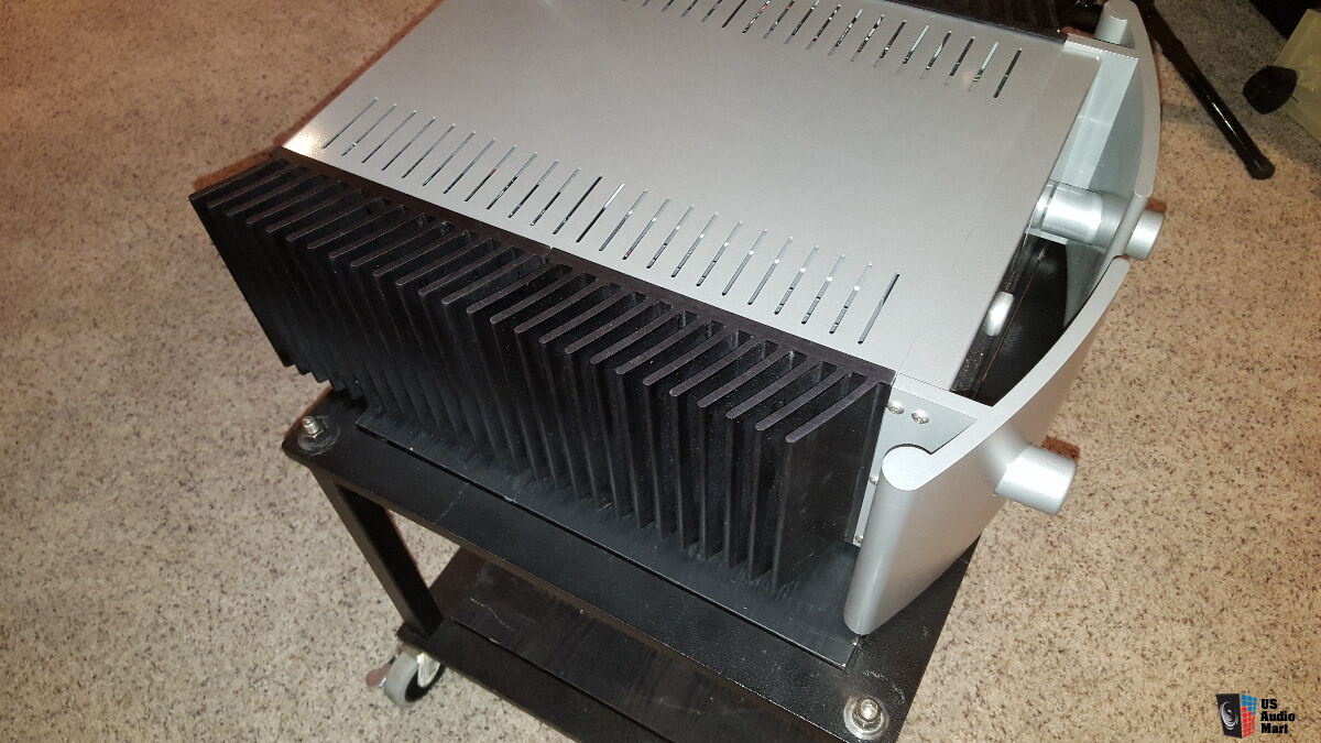 Revel LE-1 Subwoofer Amplifier Photo #1545399 - UK Audio Mart