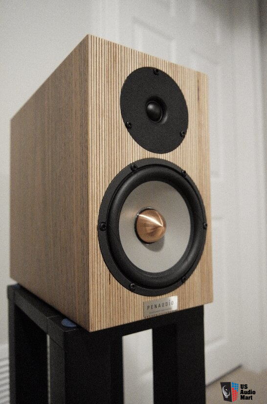 Stunning Reference Monitor in MINT condition Photo #1548067 - US Audio Mart