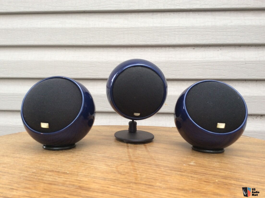 GALLO NUCLEUS MICRO Speakers, Navy Blue Photo #1552058 - Canuck Audio Mart