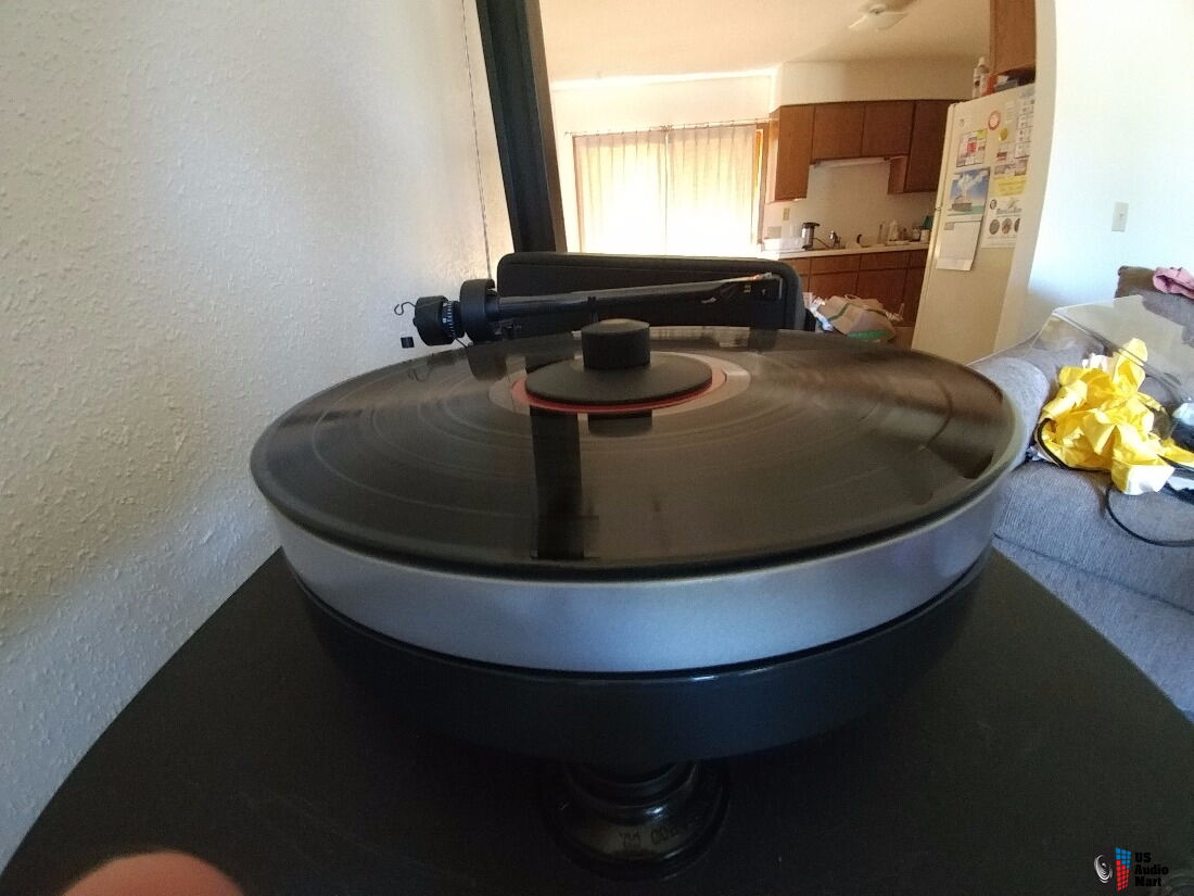 Project 5.1 SE Dark Gloss Grey Turntable with Dust Cover and Hana ...