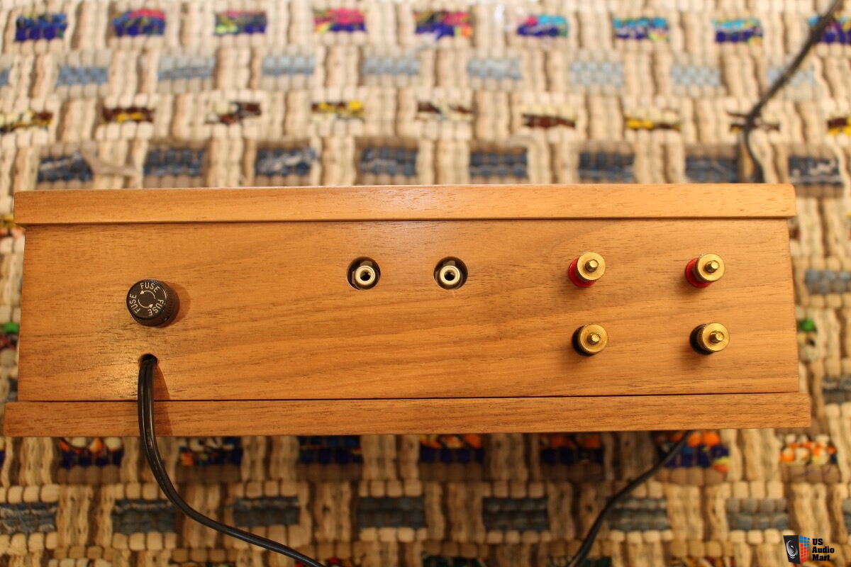 Music Reference EM7 2.5 Watt Triode Stereo Tube Amp In Solid Walnut ...