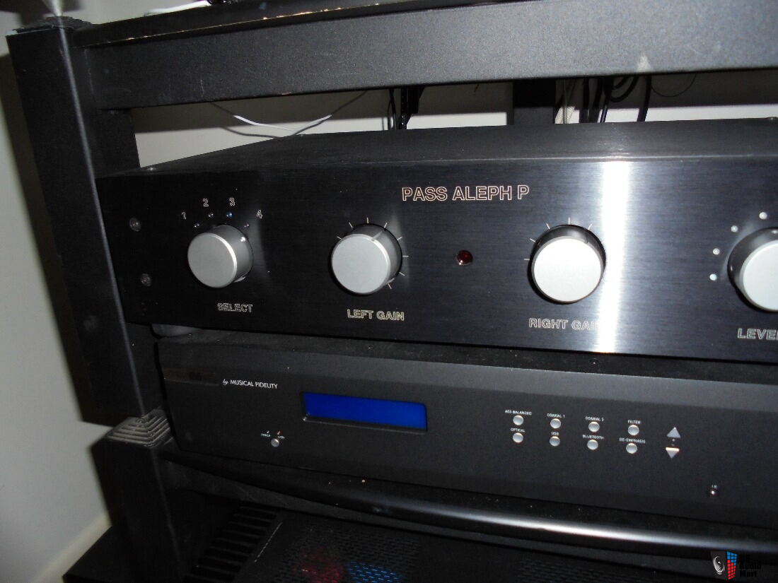 PASS LABS ALEPH P line-stage preamplifier Photo #1602712 - US Audio Mart