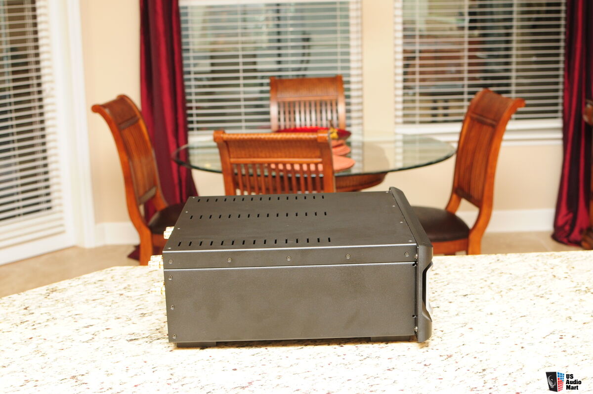 Classe CT-2300 - STEREO Amplifier Photo #1664227 - UK Audio Mart