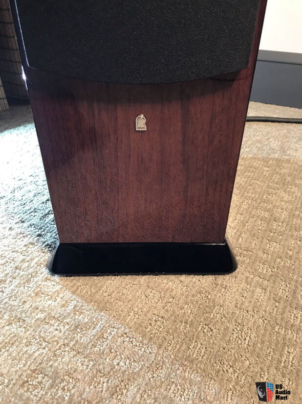 Revel PERFORMA3 F206 Floorstanding Speakers. Gorgeous Walnut finish ...