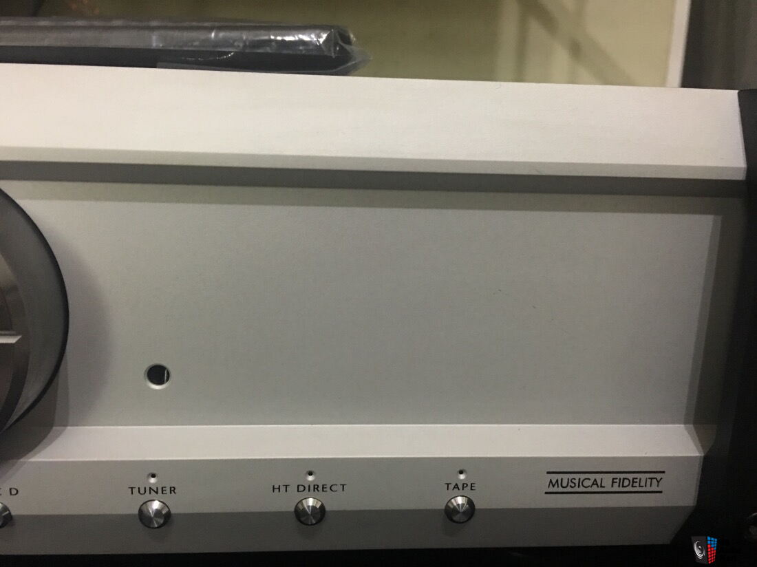 MUSICAL FIDELITY A5 cr solid state stereo preamplifier excellent phono ...