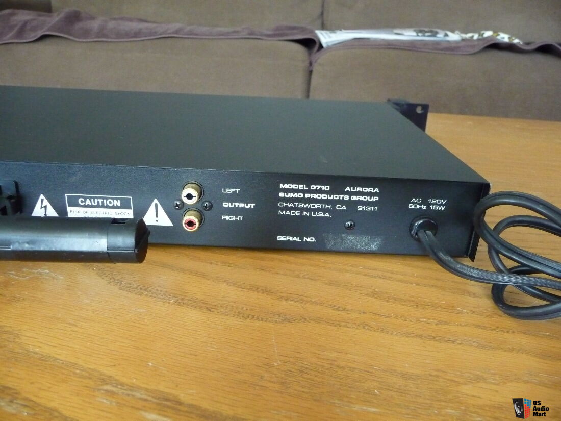 Sumo Aurora Model 0710 AM FM Stereo Tuner With Rack Handles. Works and ...