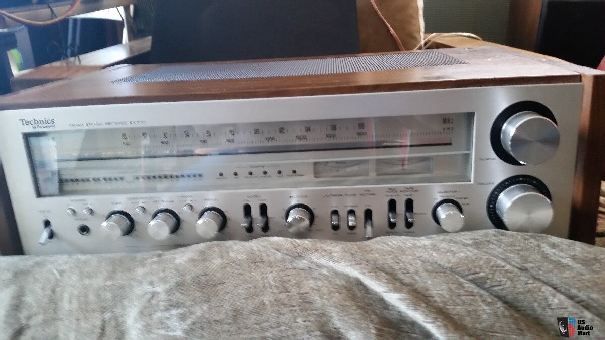 Vintage receiver Technics SA 700 100 watts per channel .04 THD Photo ...