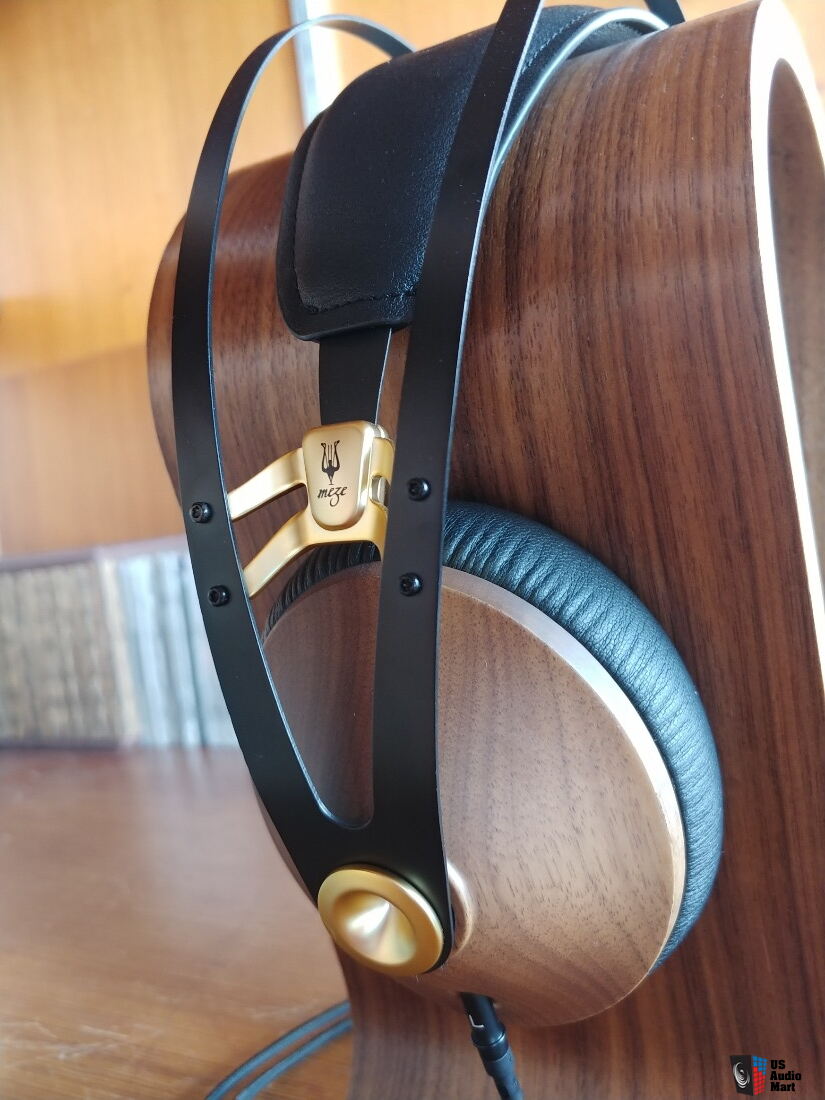 Meze 99 Classics - Walnut/Gold with matching Walnut Headphone stand ...