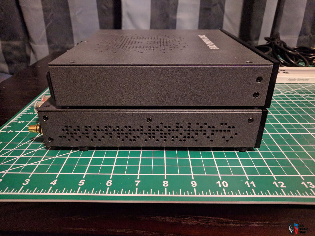 Mytek Digital Brooklyn DAC preamplifier (original) and Brooklyn Amp ...