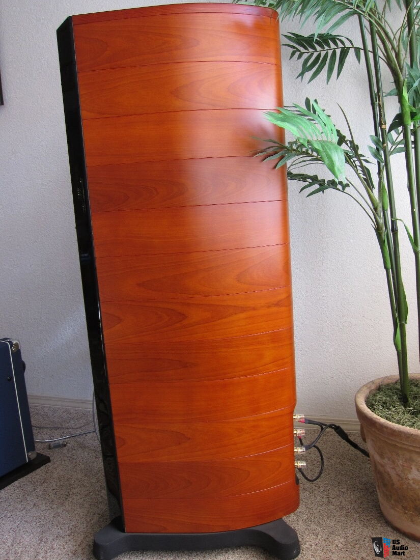 Usher DANCER MINI TWO DMD (Diamond) in Pioneer Birch Photo #1857517 ...