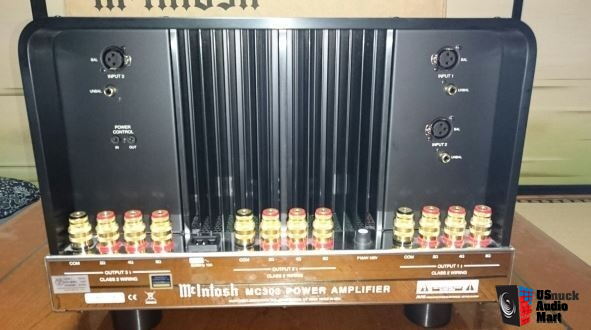 McIntosh MC303 Amp 3 channel and Amp stand Photo #1873300 - US Audio Mart