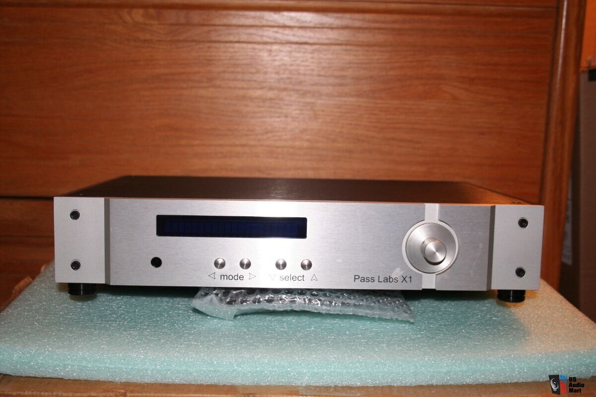 Pass Labs X1 Preamplifier Photo #1888904 - US Audio Mart
