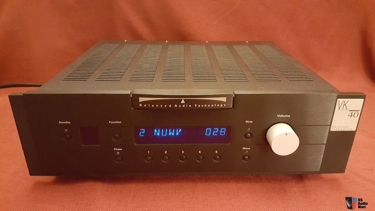 Balanced Audio Technology BAT VK40 With Phono and Remote Flagship Solid ...