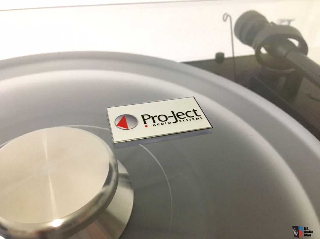 Pro-Ject Debut Carbon DC Esprit SB Turntable Photo #1931865 - US Audio Mart