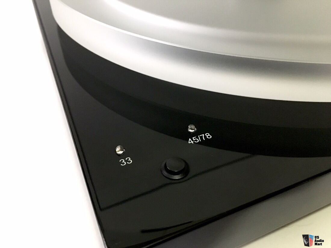 Pro-Ject Debut Carbon DC Esprit SB Turntable Photo #1931865 - US Audio Mart