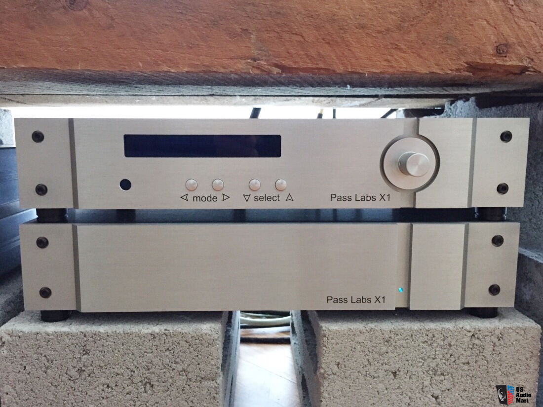 Pass Labs X1 Preamplifier Photo #1990186 - Aussie Audio Mart