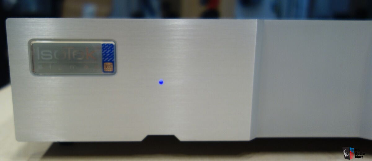 Isotek Sigmas G2 Power High-end AC Power Conditioner - Silver Photo ...