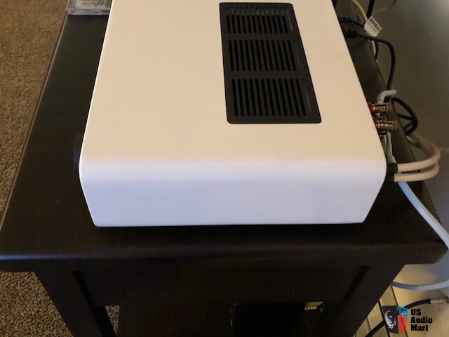 FREE shipping TO CONUS! Quad Vena in the Upgraded Glossy White Cabinet ...