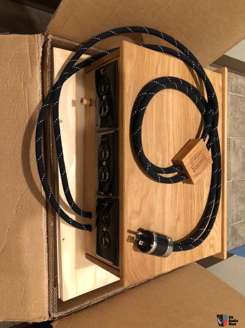 Entreq Challenger Powerus 3V + 6 feet Challenger 3V power cord Photo ...